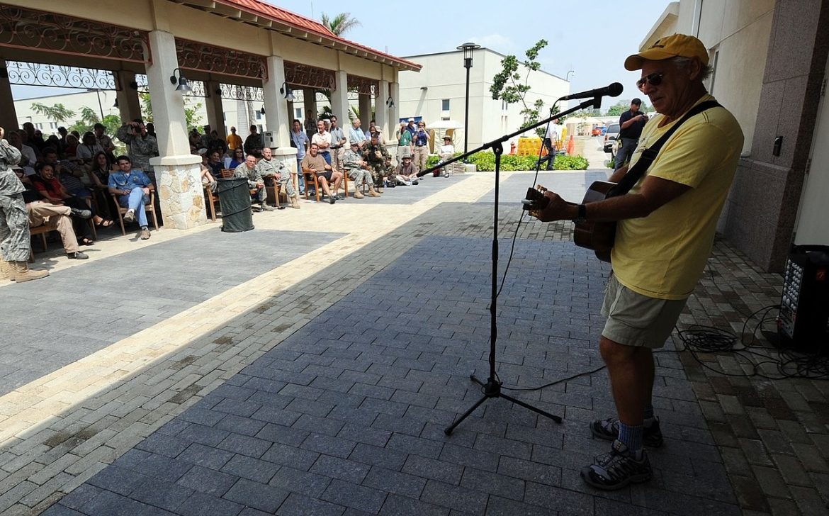 35 Interesting Facts about Jimmy Buffett - World's Facts
