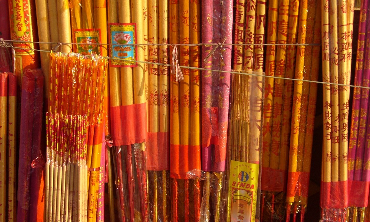 22 Interesting Facts about Incense Sticks - World's Facts